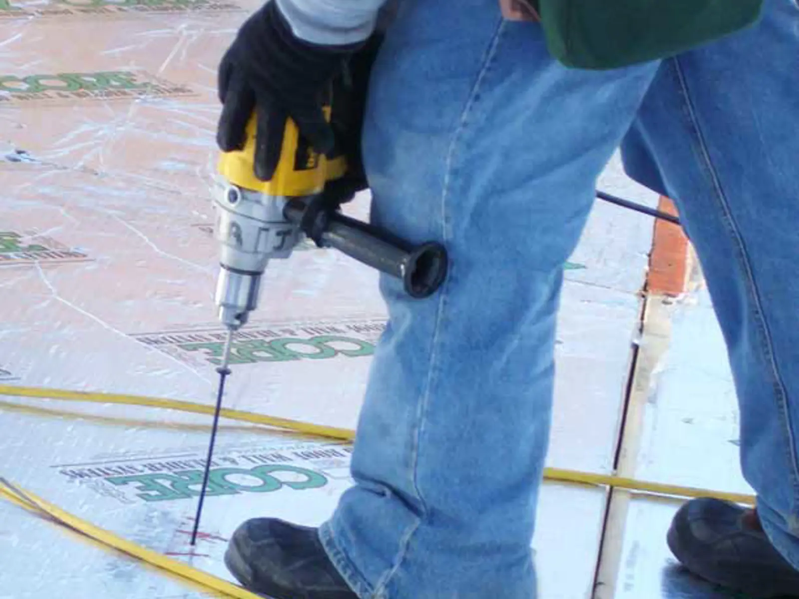 RAYCORE Insulated Roof Panel Installation | Structural Insulated Panels ...