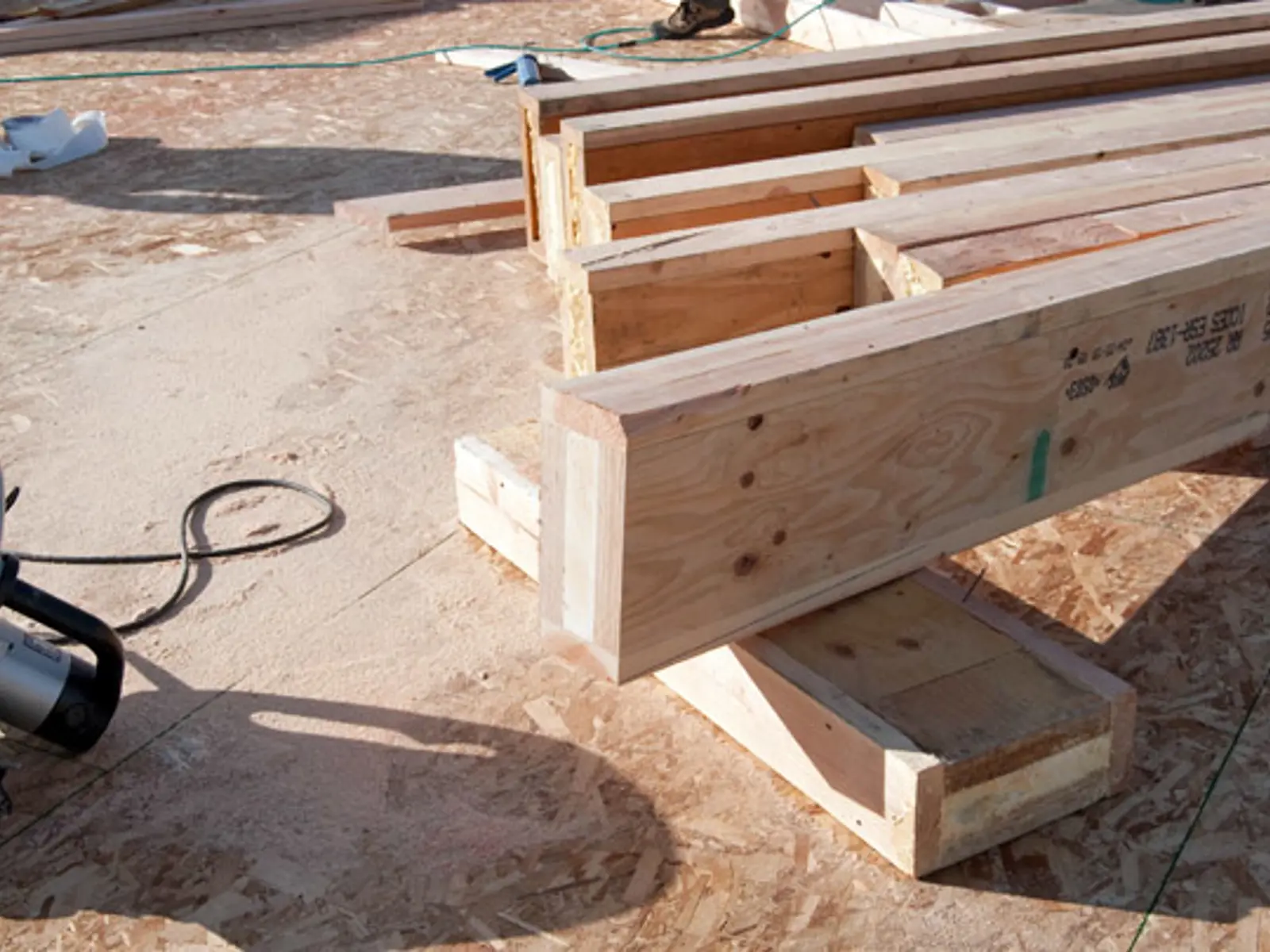 Increase Whole Wall R-Values With RAYCORE Insulated Headers