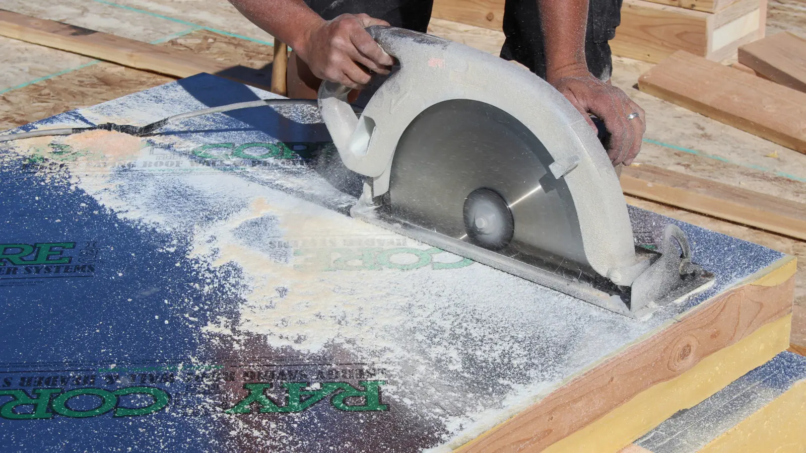 Build | Structural Insulated Panels SIPs | RAYCORE Building Systems